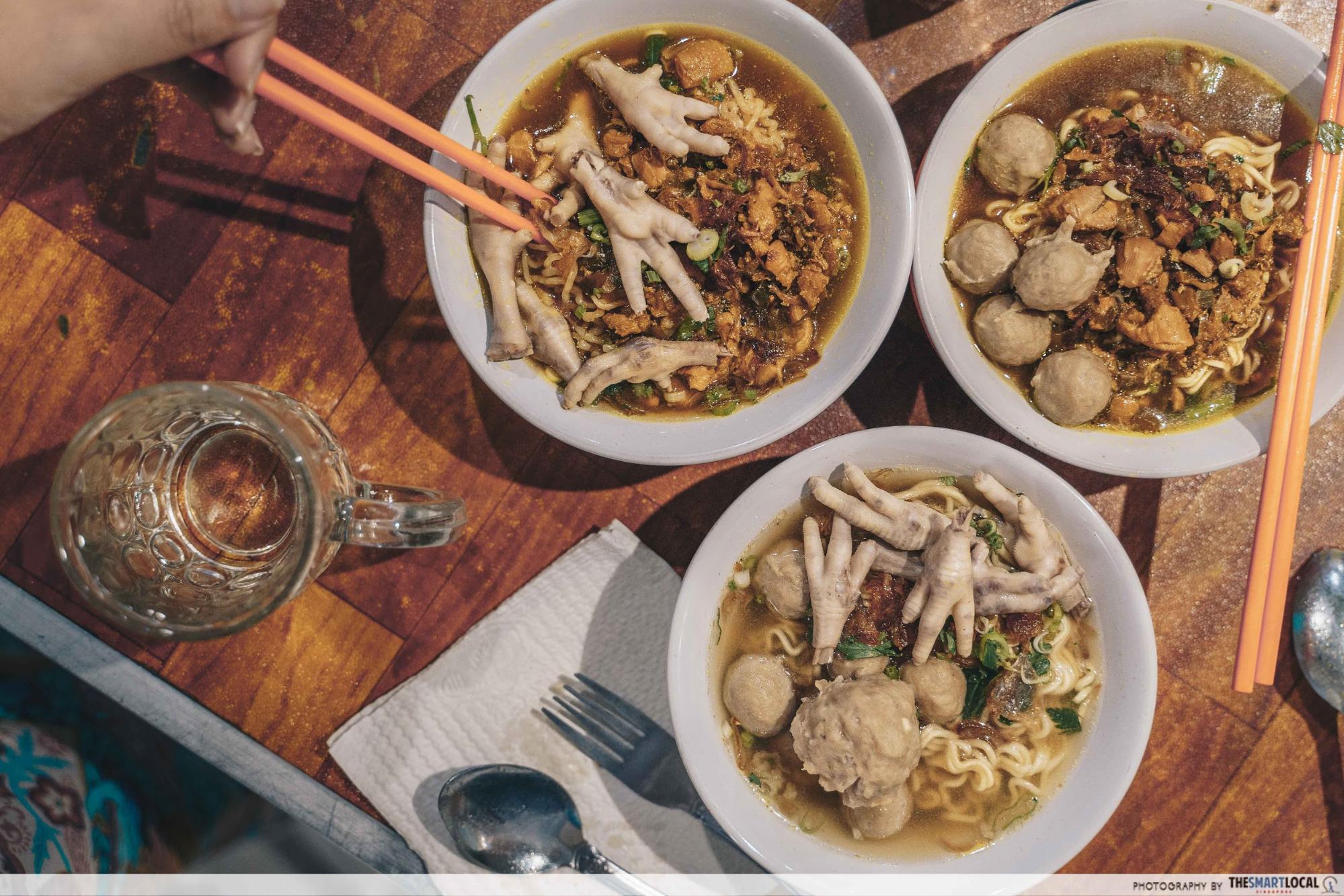 5 Cheap Batam Food Stalls To Hit Up For Local Indonesian Dishes