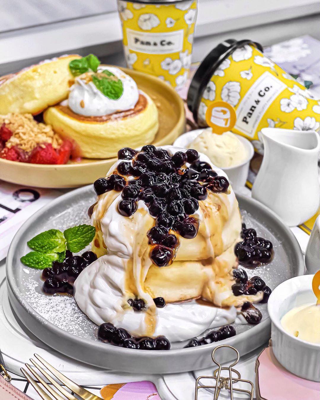 8 Boba Desserts & Dishes That Are Not Bubble Tea To Get In Jakarta