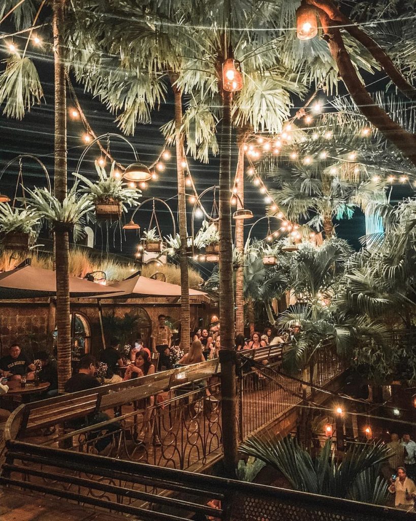 8 Seminyak Restaurants, Cafes & Bars To Visit On Your Next Bali Trip