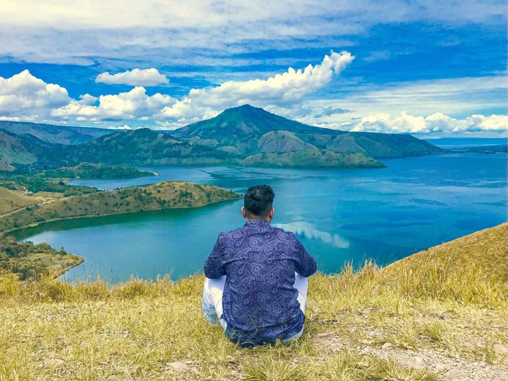 8 Places Around Lake Toba To Visit From A Waterfall To Glorious Hills