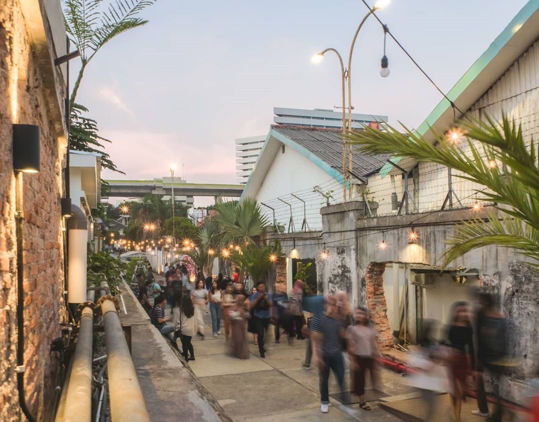 Jakarta's M Bloc Reopens With Hygiene & Safety Measures, Visitors Must ...
