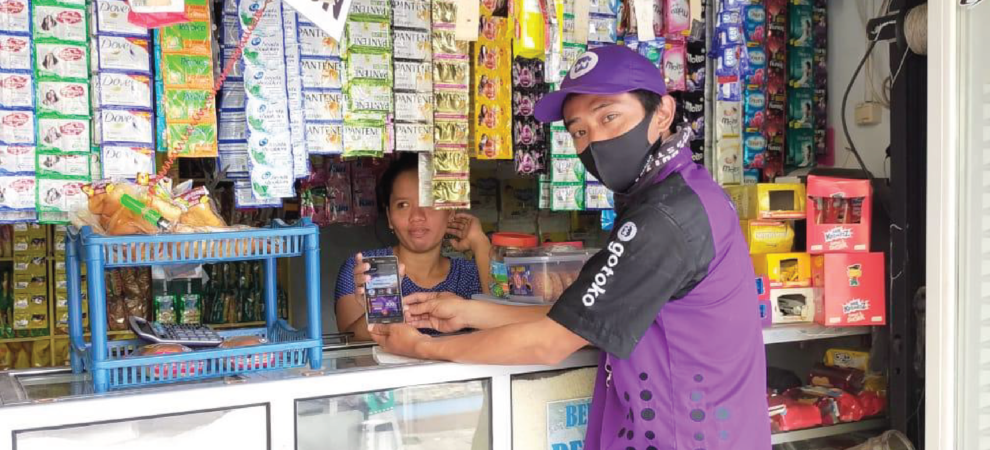 Gojek's GoToko App Aims To Help Warung Owners Run Their Businesses ...
