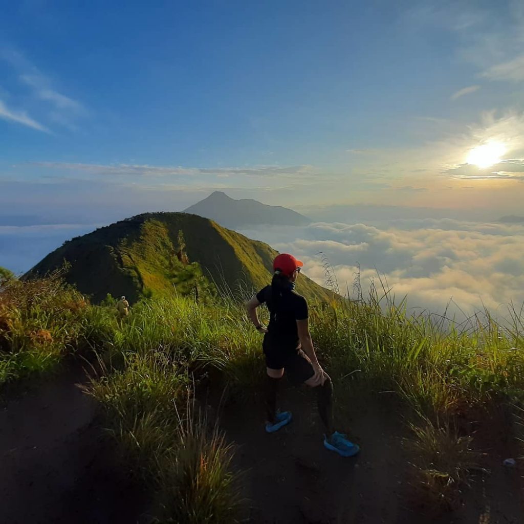 8 Hiking Trails In Indonesia For Beginners With Postcard-Perfect Views