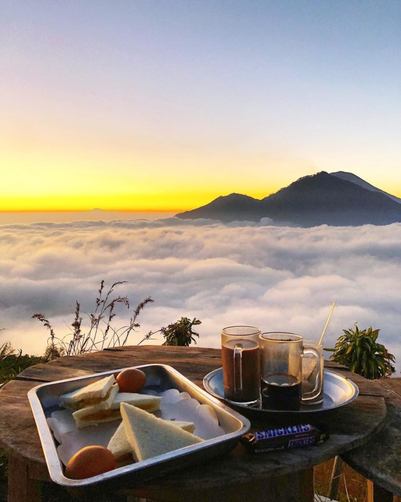 8 Hiking Trails In Indonesia For Beginners With Postcard-Perfect Views