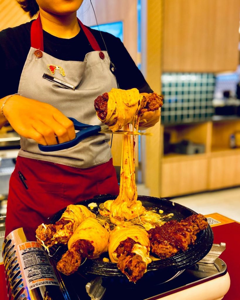 8 Restaurants In Jakarta Serving Cheesy Food & Desserts