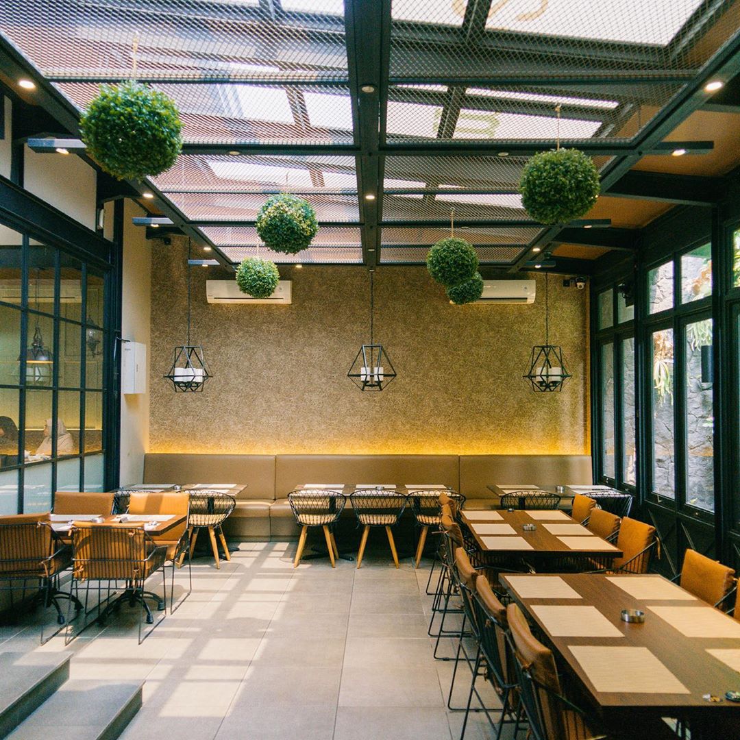 8 Jakarta Family Restaurants With Enough Room For Gatherings