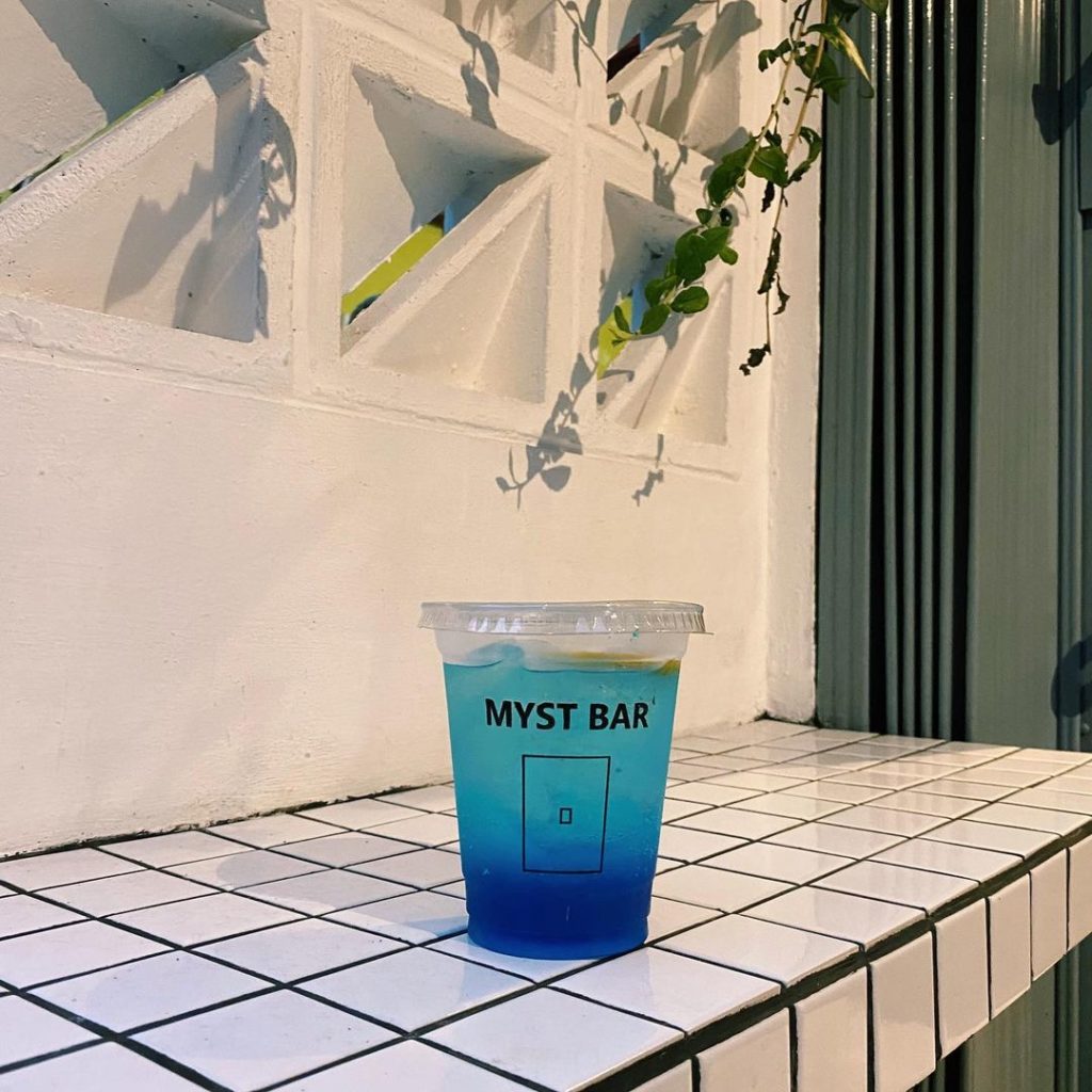 Myst Bar Is A Mysterious To-Go Beverage Bar For The COVID-19 Era With ...