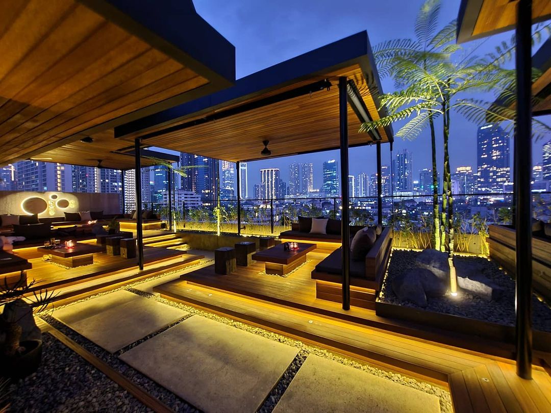 NORU Jakarta Is A New Rooftop Lounge Serving Cocktails With A View